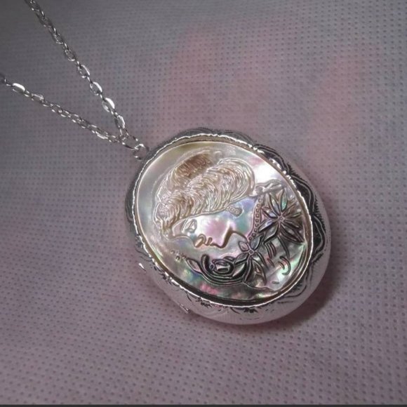 fancy fox | Jewelry | Abalone Shell Pearl Lady Cameo Necklace Locket ...